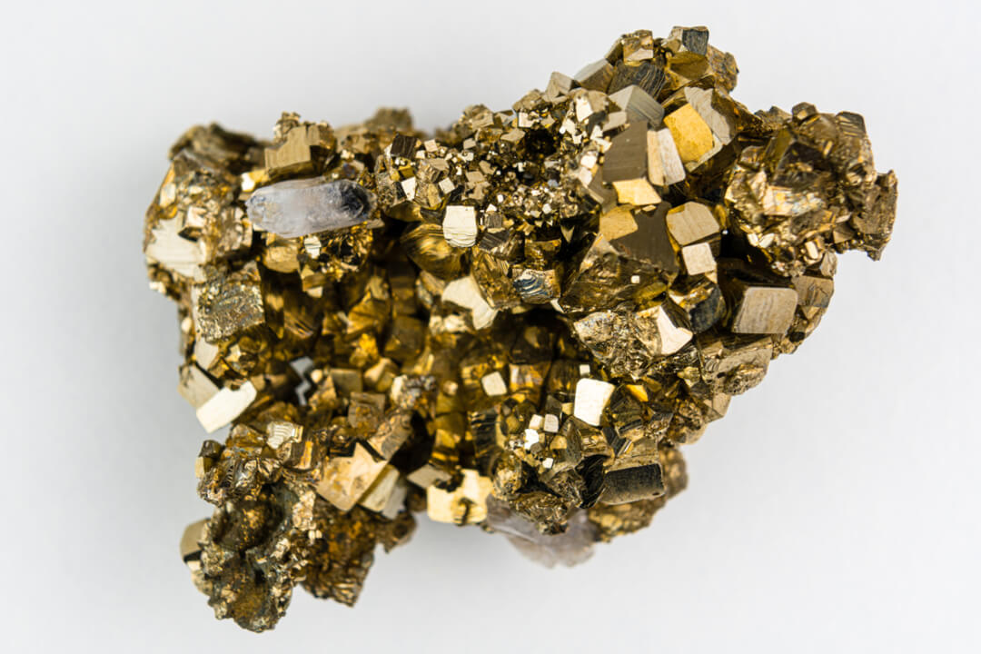 Pirit Taşı Özellikleri Ve Faydaları - Yaşam Doğal Taş